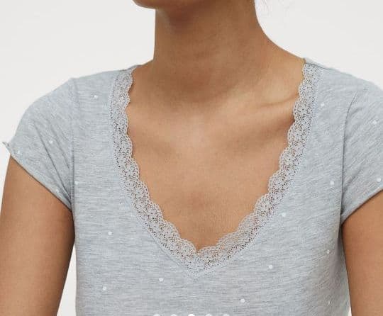 H&M Tシャツ ZARA ディーホリック GAP GU フィフス ユニクロ by メルカリ