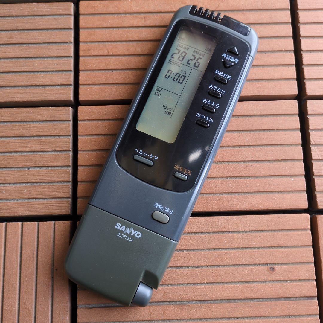SANYO エアコン用リモコン RCS-VR2B(K) - メルカリ