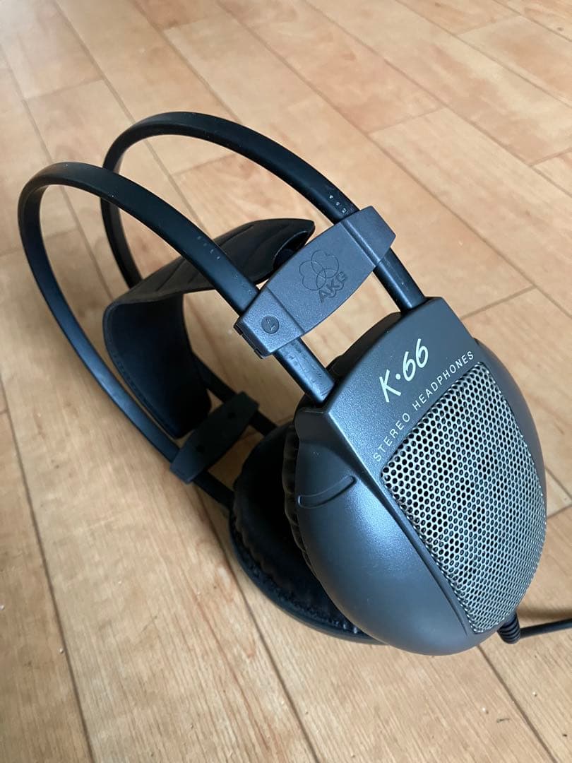 AKG stereo headphones K66 - メルカリ