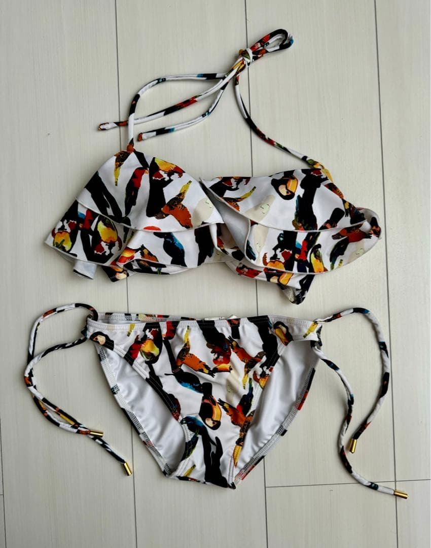 MURUA 水着 ビキニ オウム柄 9Mサイズ by メルカリ