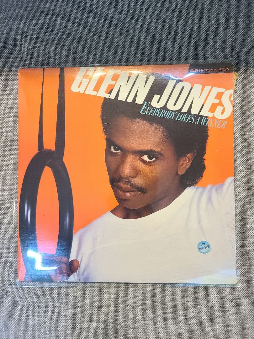 GLENN JONES Everybody Loves A Winner LP - メルカリ