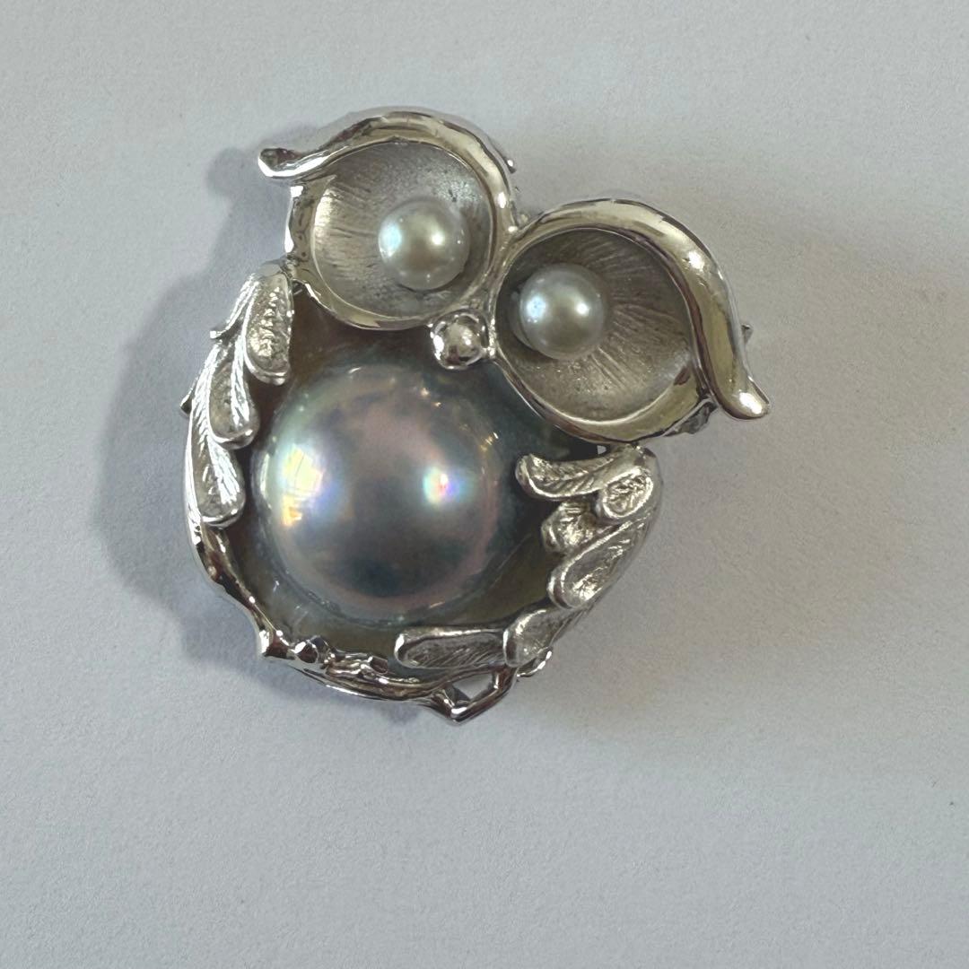 フクロウモチーフ ペンダントトップ WG 開運 厄除 フクロウ ペンダントトップ WG K18 純金 ダイヤ入り