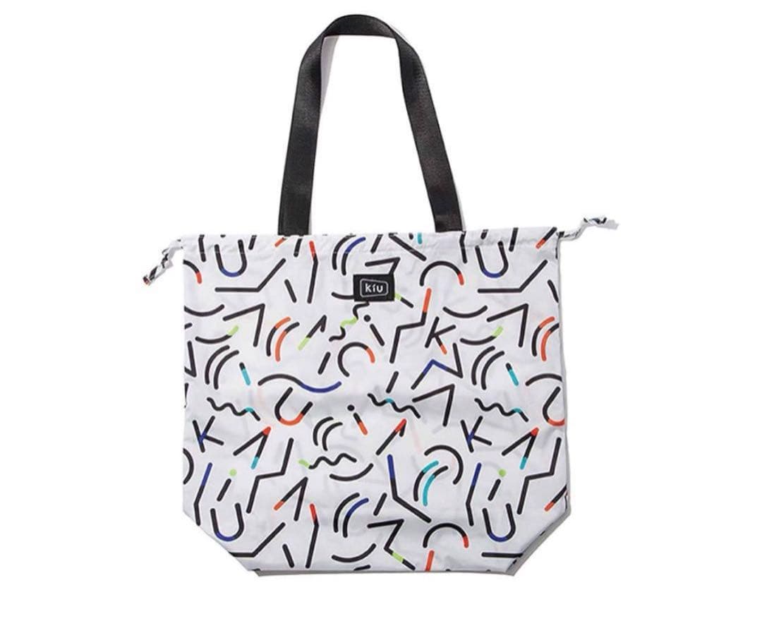 未開封 KiU 2WAY レインバッグカバー トート GEOMETRY OF - メルカリ