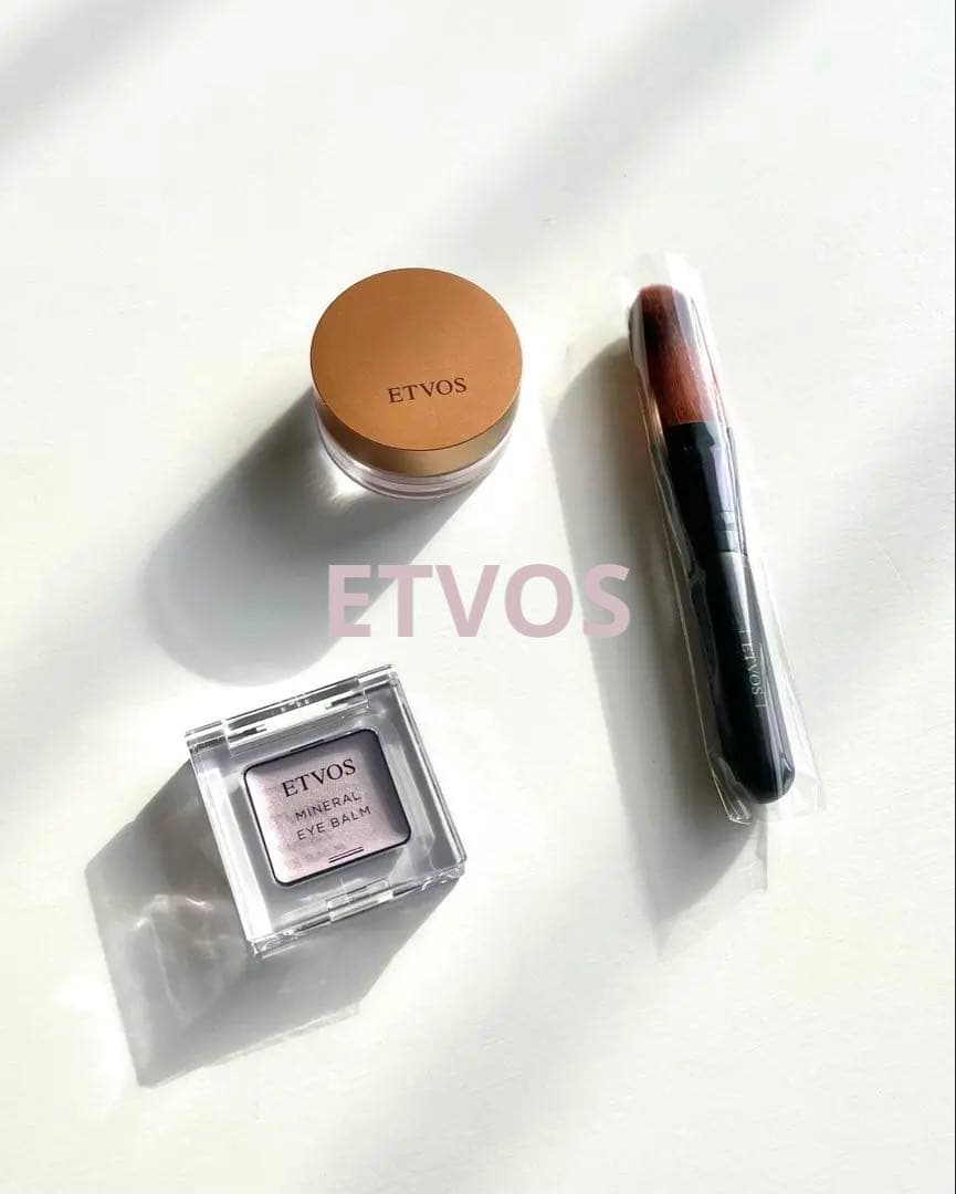 ETVOS ミネラルアイバーム/ファイスパウダー/ブラシの3点セット - メルカリ