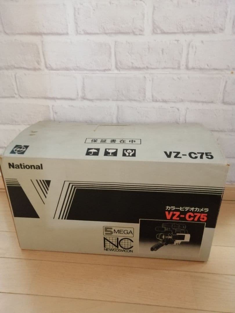 意味不明！骨董品！昭和か！カラービデオカメラVZ-C75ナショナル箱入り - メルカリ
