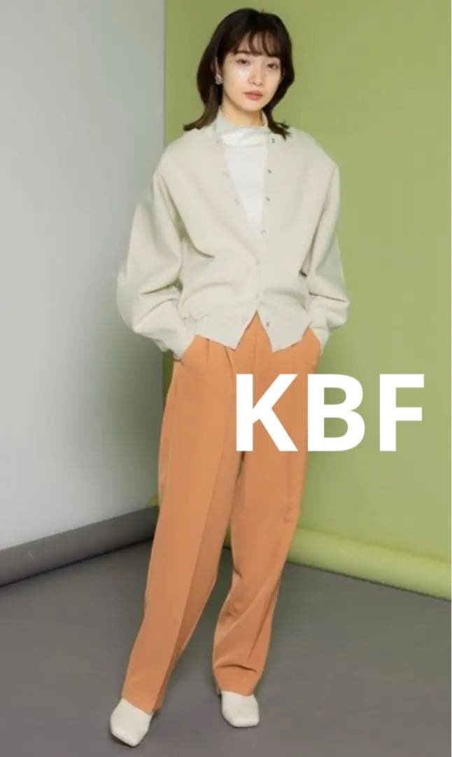 KBF BACKボタンニットプルオーバー - メルカリ
