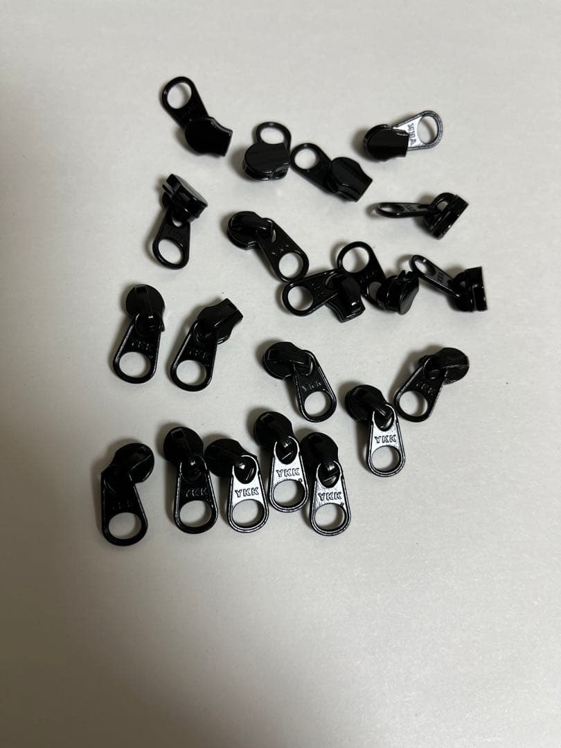 YKK 3C コイル DFB 裏使い用 スライダー 黒 20個セット - メルカリ