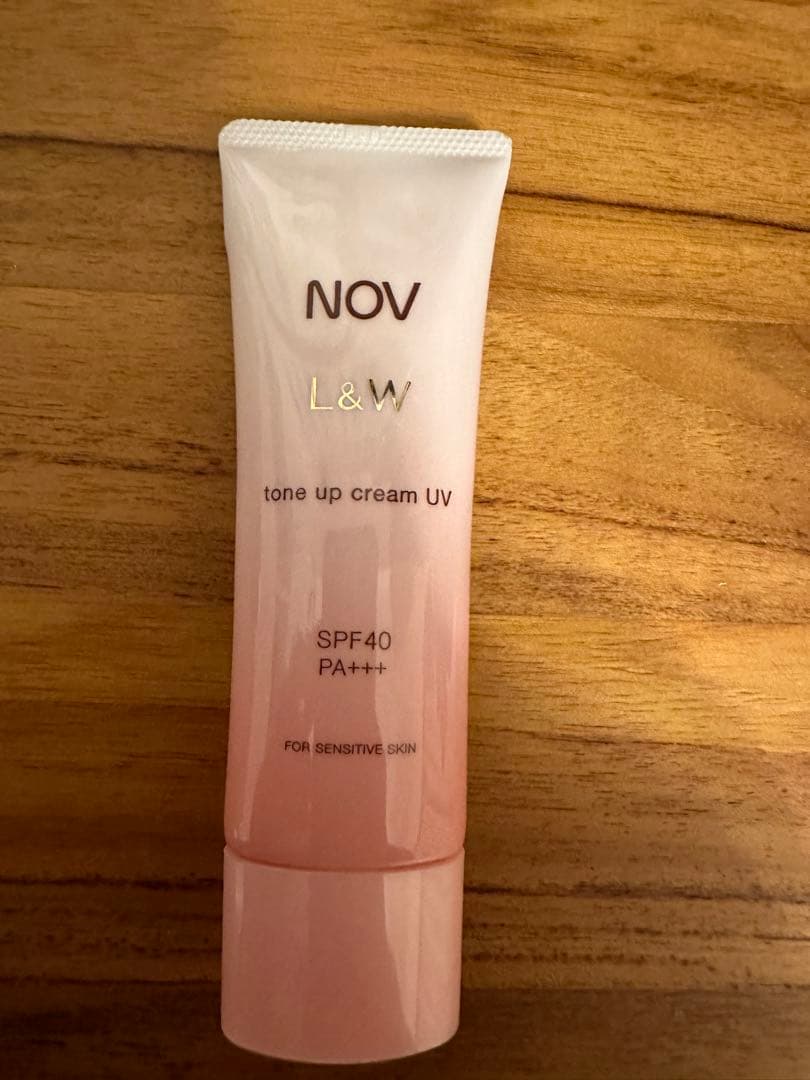 NOV L&W トーンアップクリーム UV SPF40 - メルカリ