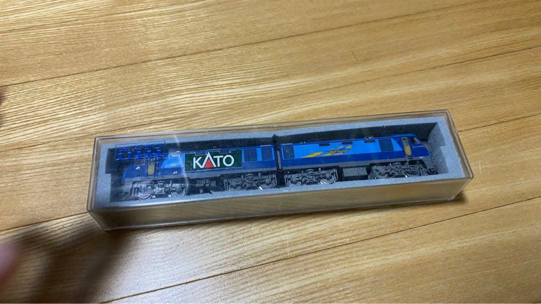 KATO EH200-1 - メルカリ