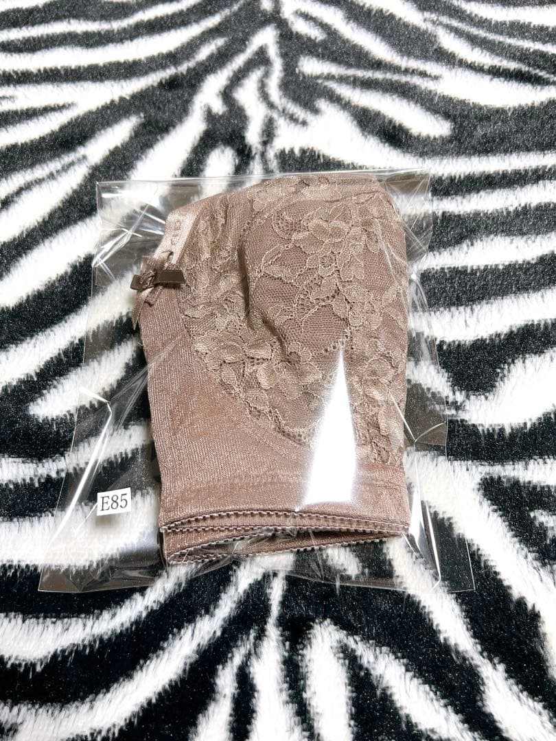 シャルレ ロングセラーブラジャー E85 ショコラ FA023 新品 激安★ - メルカリ