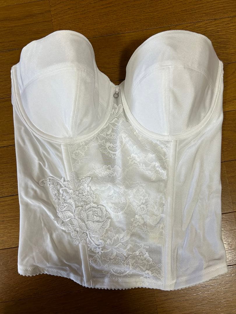ブライダルインナーの2点セット Wing F75／Lサイズ by メルカリ