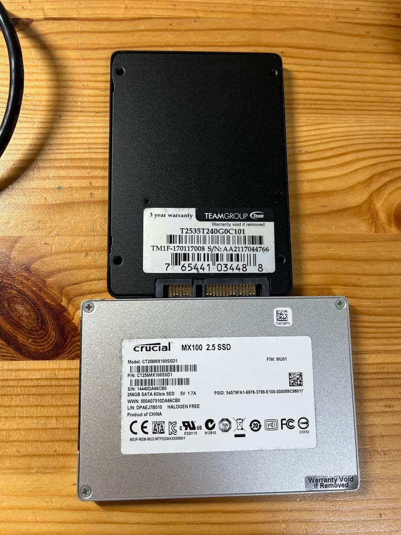 TEAMGROUP 240GB Crucial 256GB SSD - メルカリ