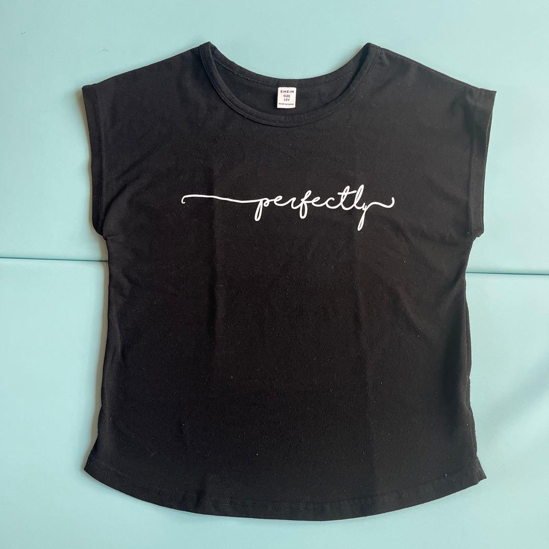 SHEIN ブラック半袖Tシャツ 10Y（約130〜140cm） by メルカリ