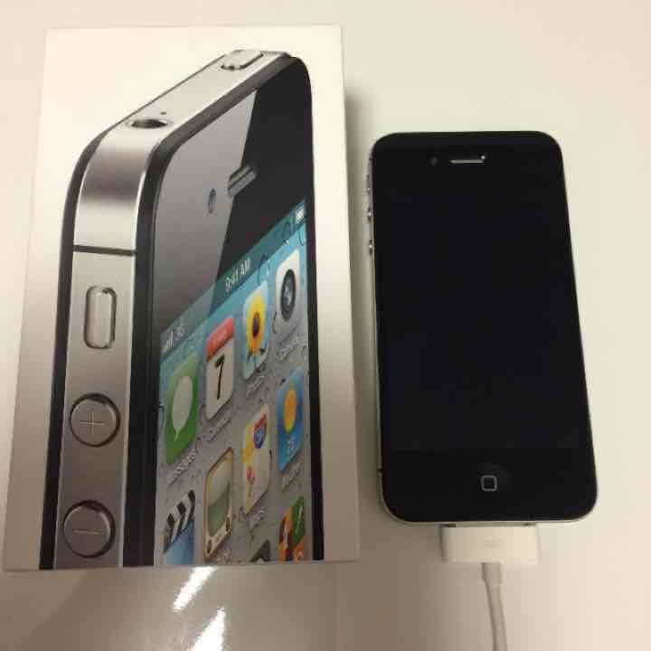 値下げ！ iPhone 4s au - メルカリ