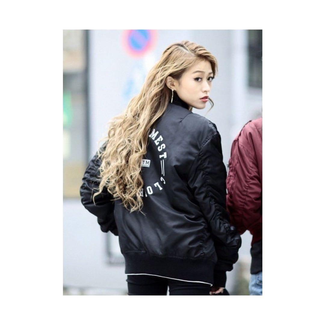 ENVYM リバーシブルPRINT MA-1 アウター カーキ ブラック - メルカリ