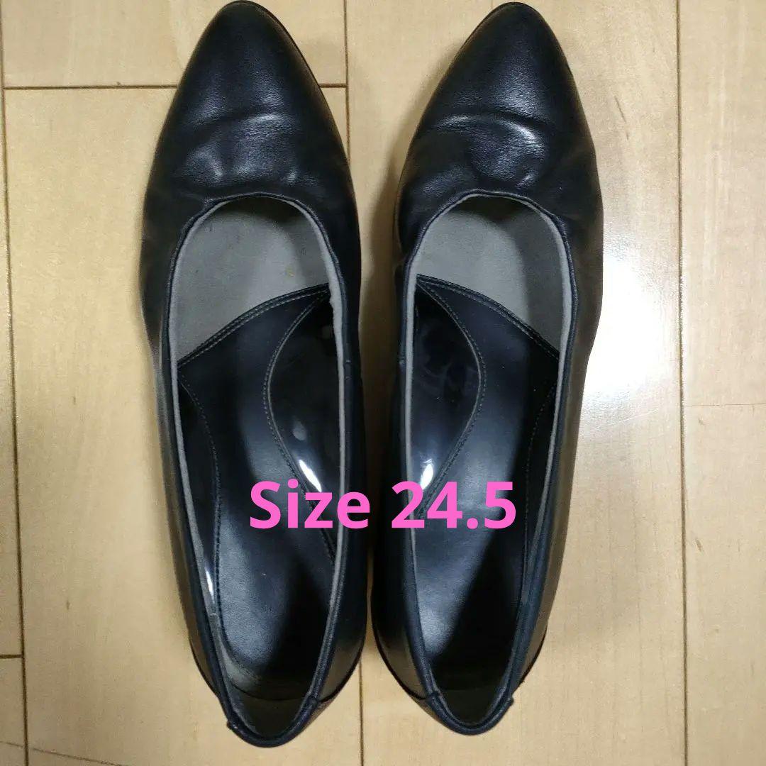 【fitfit】24.5黒パンプス - メルカリ