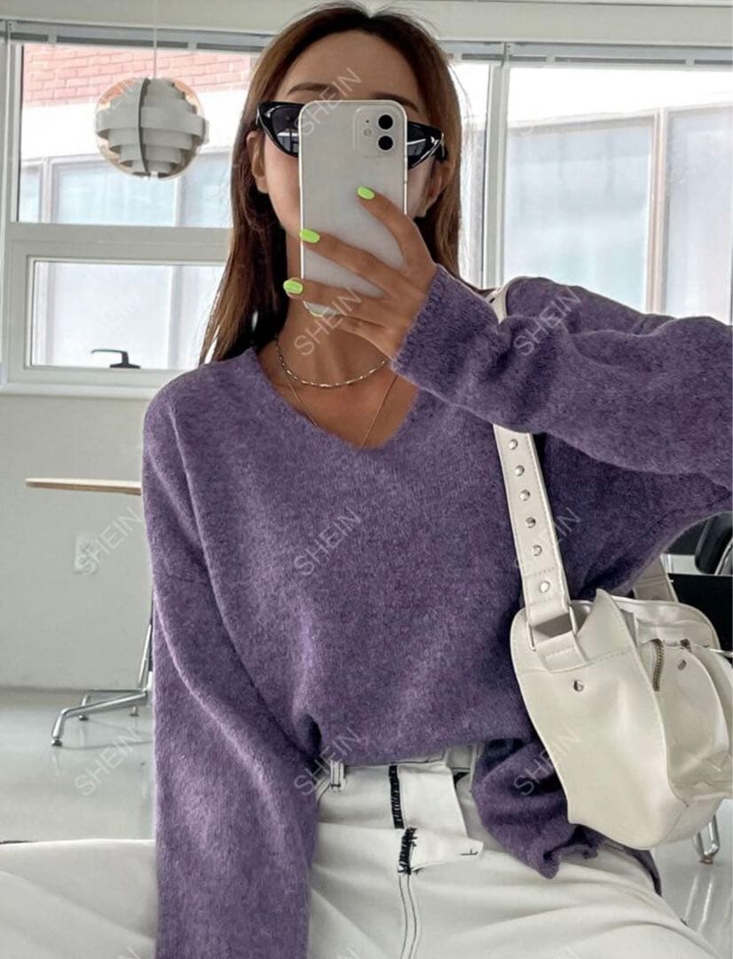 DAZY Vネックニット - メルカリ