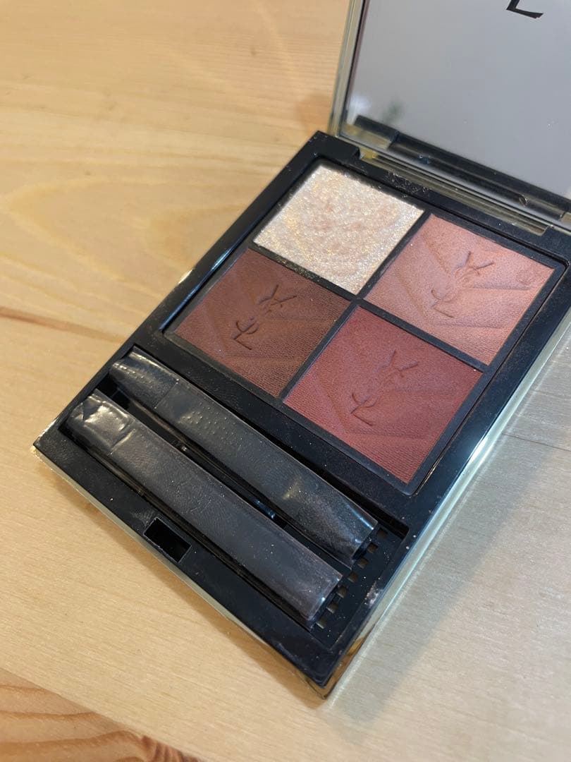 【ほぼ新品】YSL 200 ギリーズドリーム アイシャドウ イヴ サンローラン - メルカリ