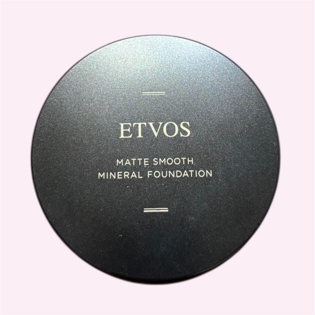 ETVOS マットスムースミネラルファンデーション #20 - メルカリ