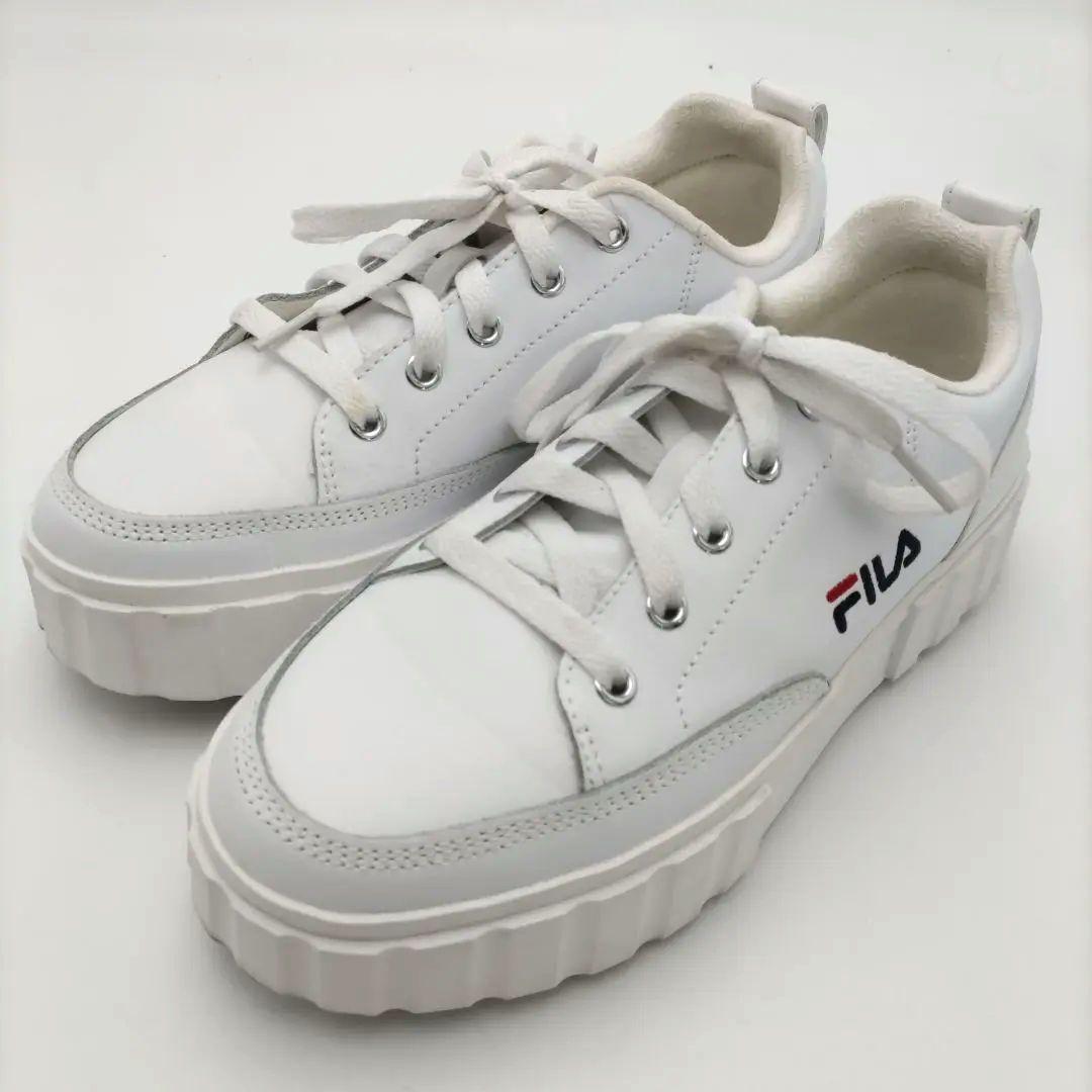 美品 FILA スニーカー 厚底 24cm ホワイト 白 - メルカリ
