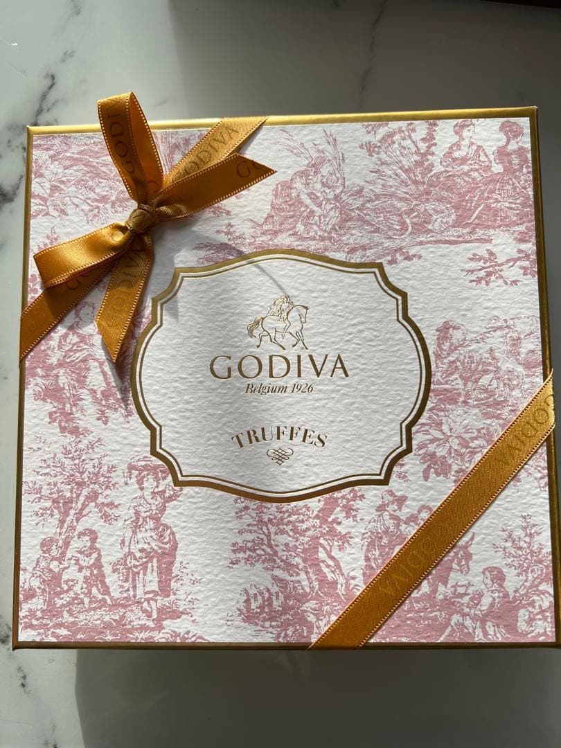 GODIVA 季節のトリュフ 春夏 16個入り - メルカリ
