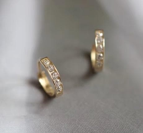 新品 CZダイヤモンドのミニフープピアス 925シルバー k14gp ゴールド - メルカリ