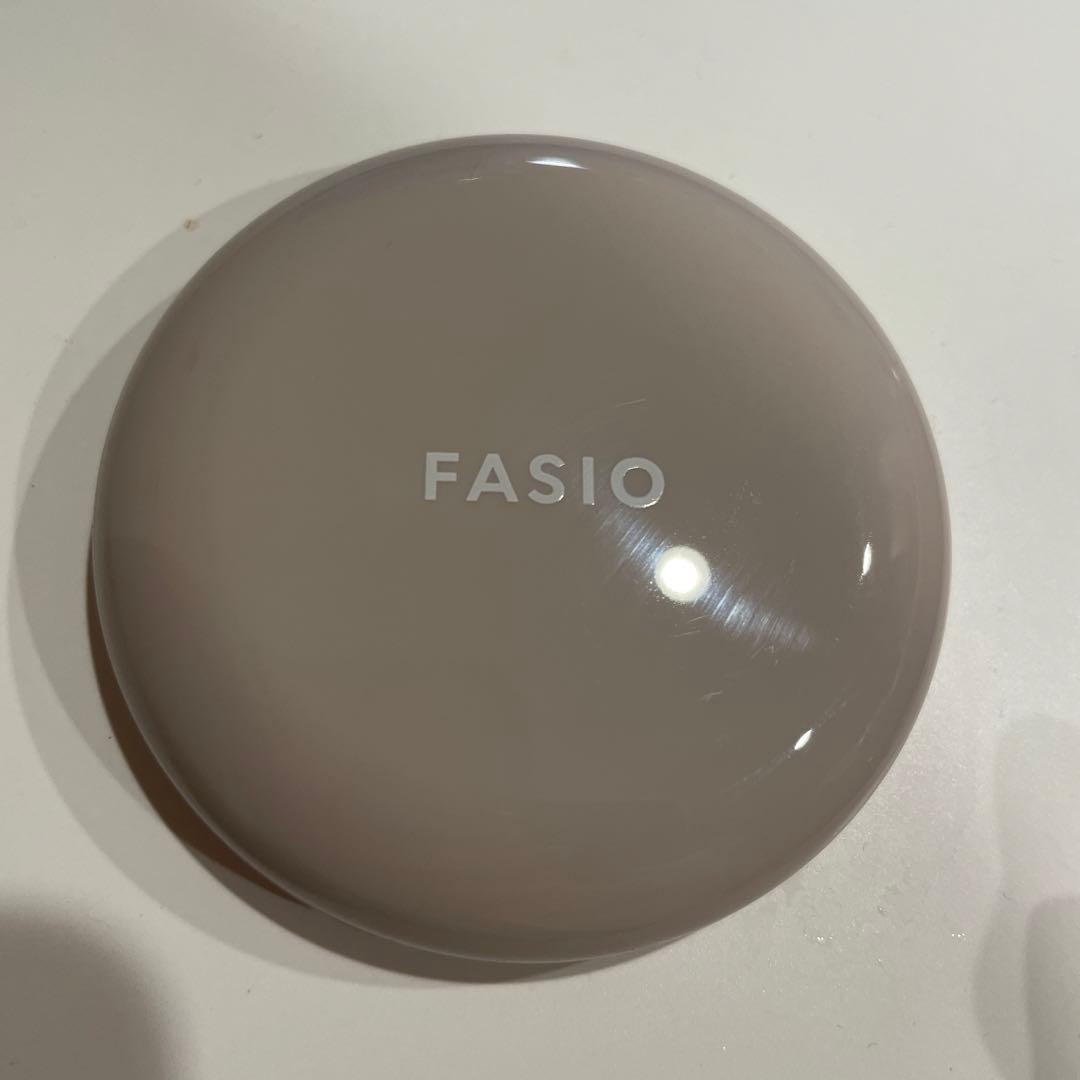 FASIO エアリースティ パウダー おしろい02 - メルカリ