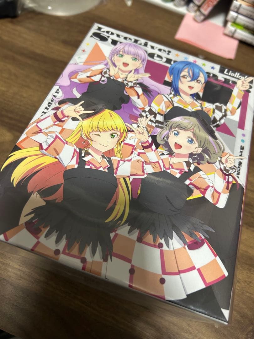 ラブライブ！スーパースター OP主題歌ポーズイラスト全巻収納BOX Liella - メルカリ