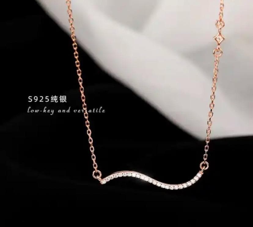 732 ローズゴールド ウェーブ ネックレス s925 czダイヤモンド ドレス - メルカリ