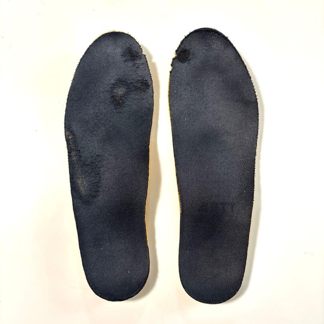 ZETT スパイク ホワイト/ネイビー - メルカリ