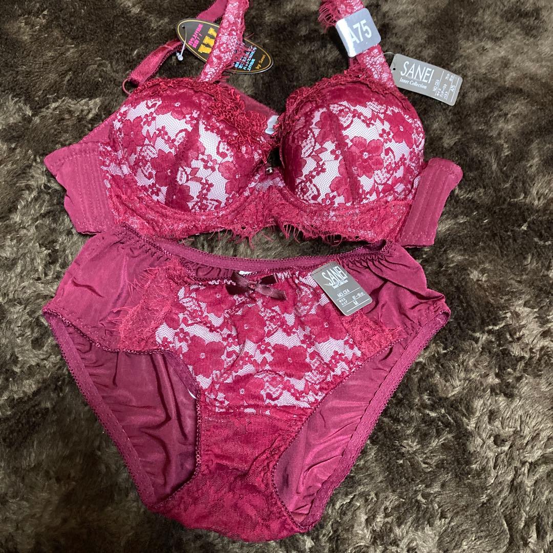 SANEI A75 ワインレッド ブラショーツセット - メルカリ
