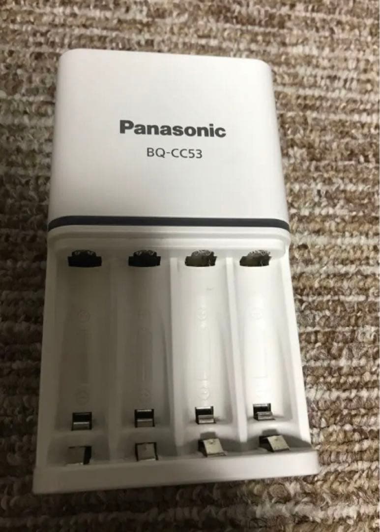 Panasonic 単3形・単4形 充電式電池専用急速充電器 BQ-CC53 - メルカリ