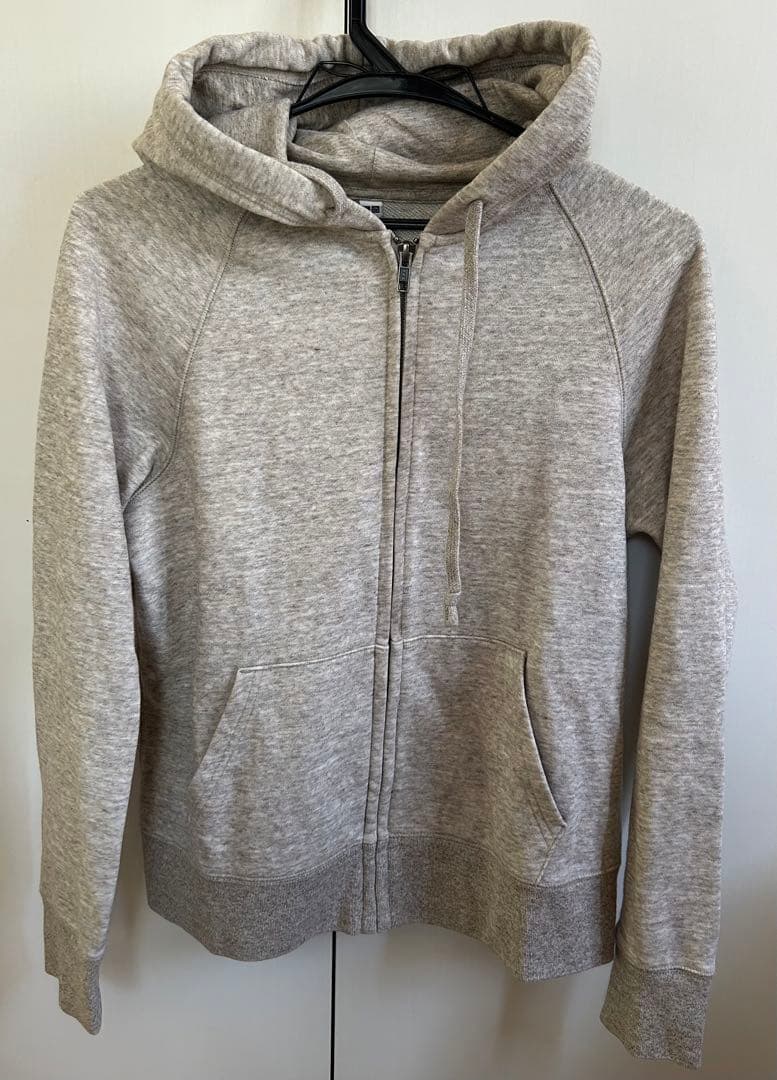 UNIQLO Mサイズ グレー フルジップパーカー - メルカリ
