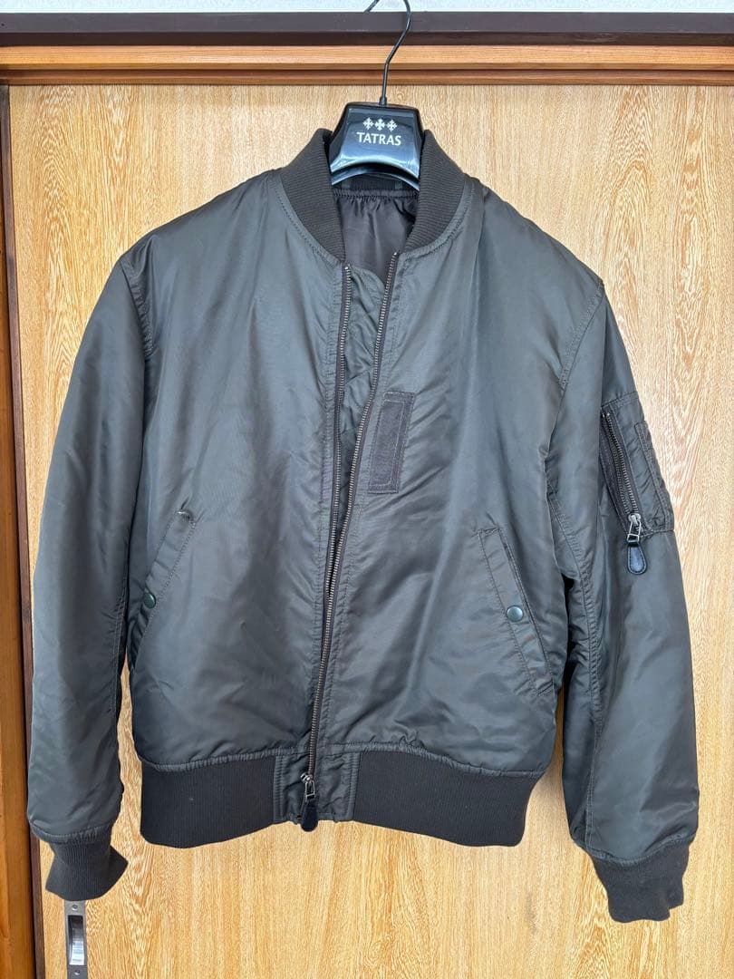 GU MA-1ジャケット カーキ Lサイズ - メルカリ