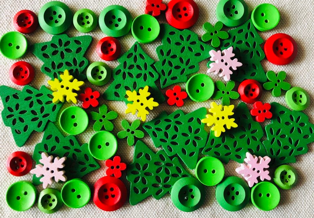 K015手芸用ハンドメイドパーツ 40個 クリスマス ウッドボタン - メルカリ