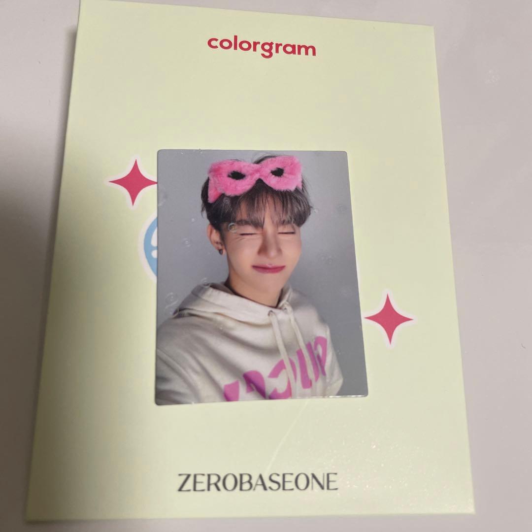 【匿名配送】ZB1 colorgram 証明写真 IDフォト ジャンハオ | Shop at Mercari from Japan! | Buyee