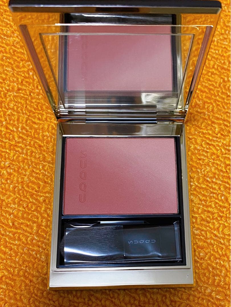 SUQQU ブラリング カラー ブラッシュ 105 AKANEZOME チーク - メルカリ