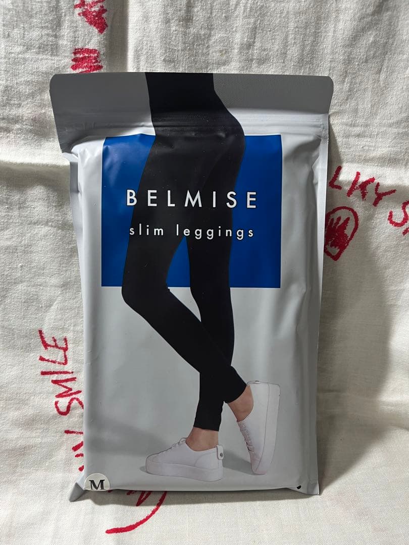 BELMISE slim leggings M by メルカリ