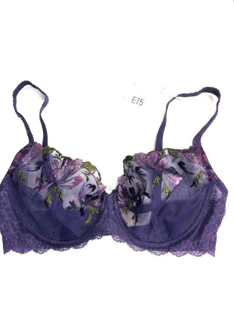 トリンプ FLORALE E75ブラジャー by メルカリ