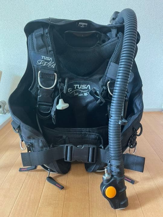 【らないとい】 ダイビングbcd レギュレータ TUSA SNSIproarm できるので