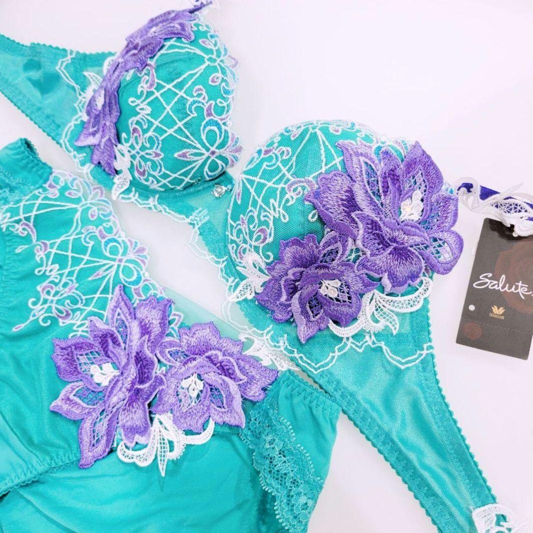 WacoalワコールSalute サルート90Gラテンビューティー - 下着・アンダーウェア