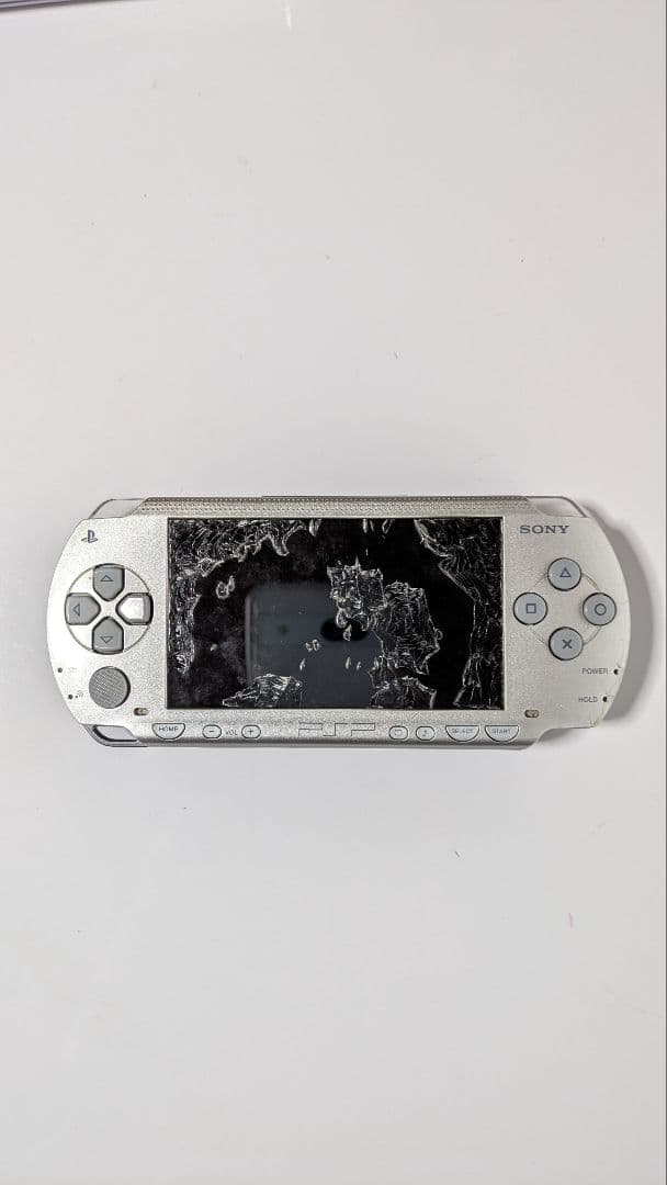 SONY PSP-1000 シルバー UMD付き - メルカリ