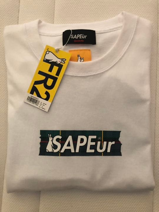 42％割引Lブランド雑貨総合 SAPEur FR2 DOKO コラボ Tシャツ Lサイズ Tシャツ/カットソー(半袖/袖なし) トップスL-OTA.ON.ARENA.NE.JP