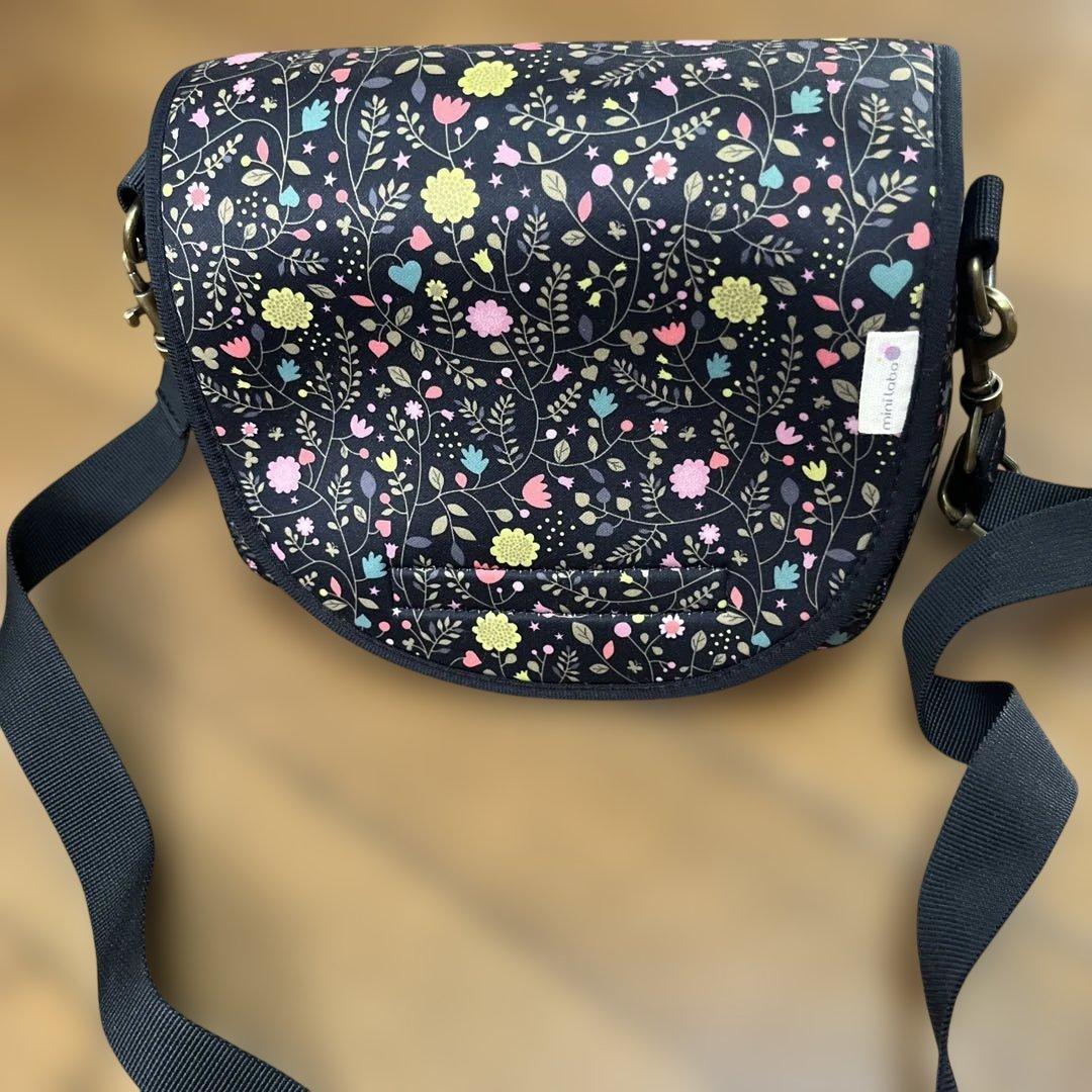 Minilaboミニラボ 小花柄がかわいいショルダーバッグ／森の中で ブラック - メルカリ