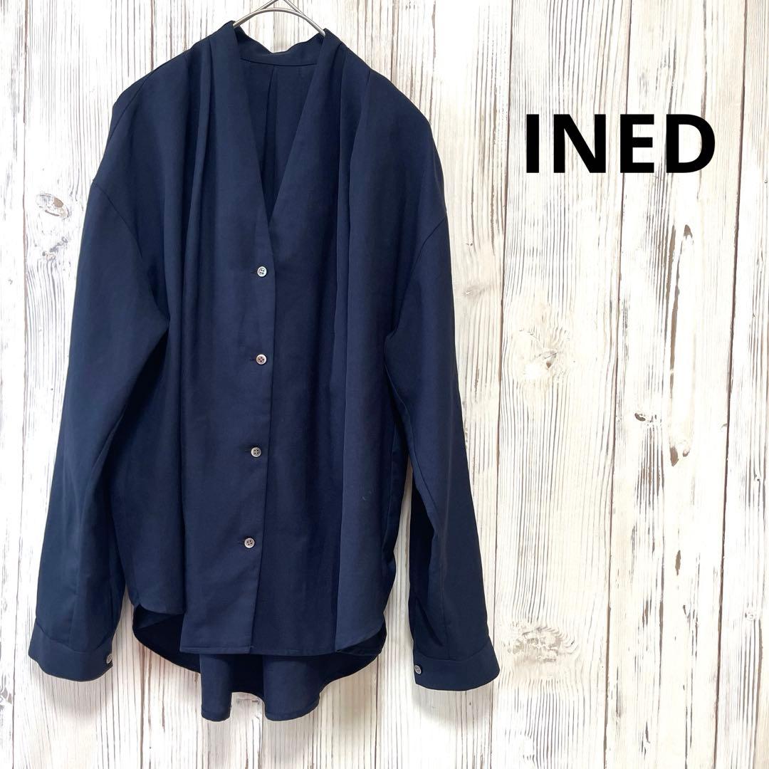 t256【INED】Vネック長袖ブラウス タック入り ネイビー - メルカリ