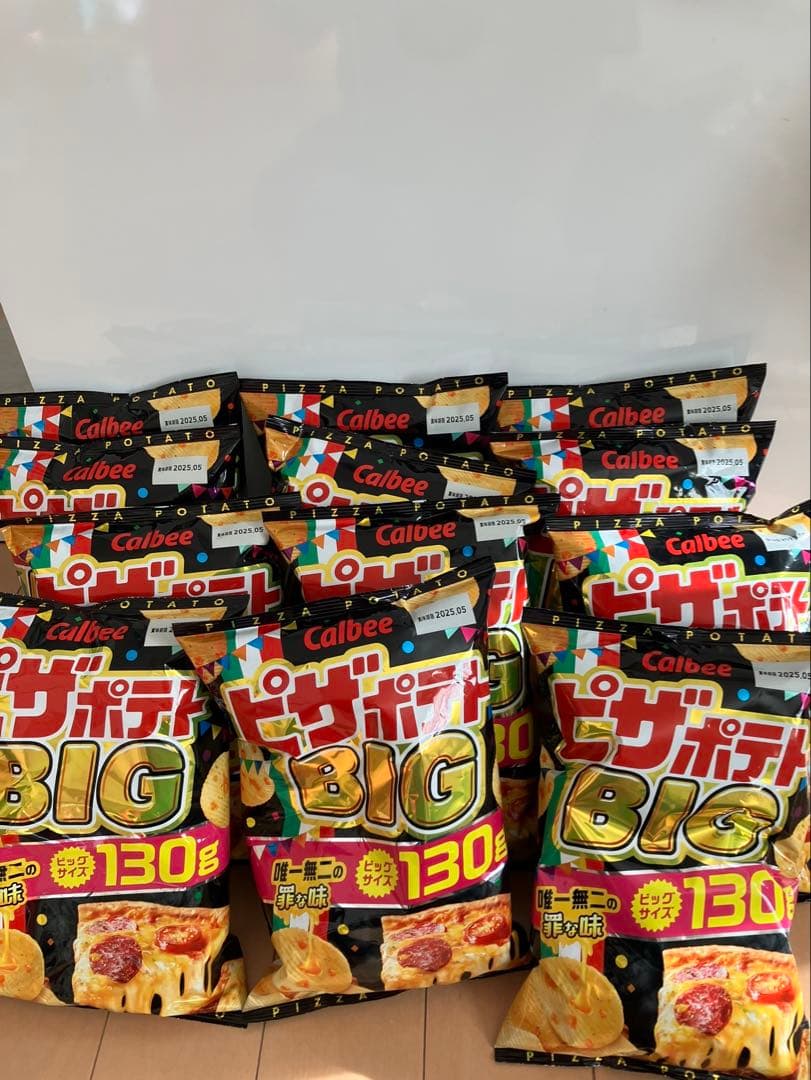 Calbee ピザポテト BIG 130g 12個セット - メルカリ
