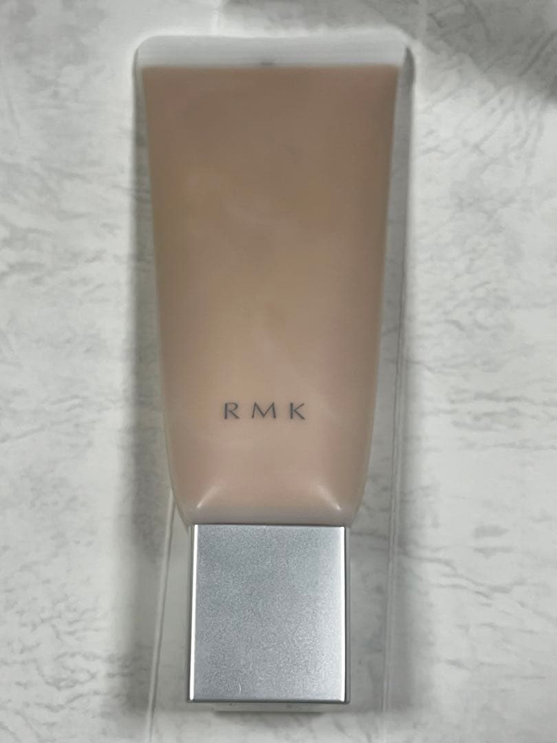 RMK スムースフィットポアレスベース 04 35g - メルカリ