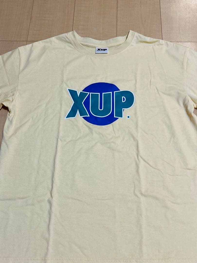 XUP Tシャツ Mサイズ by メルカリ