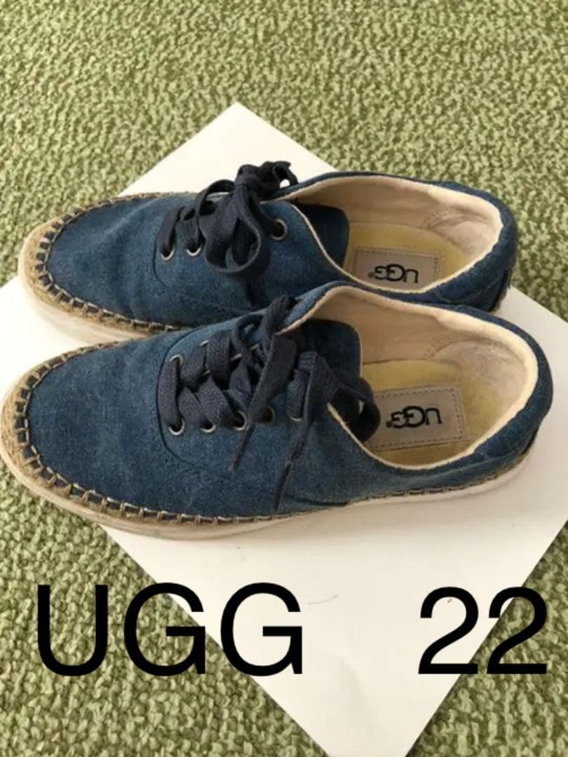 【値下げ！】UGG【22センチ】春〜秋に - メルカリ