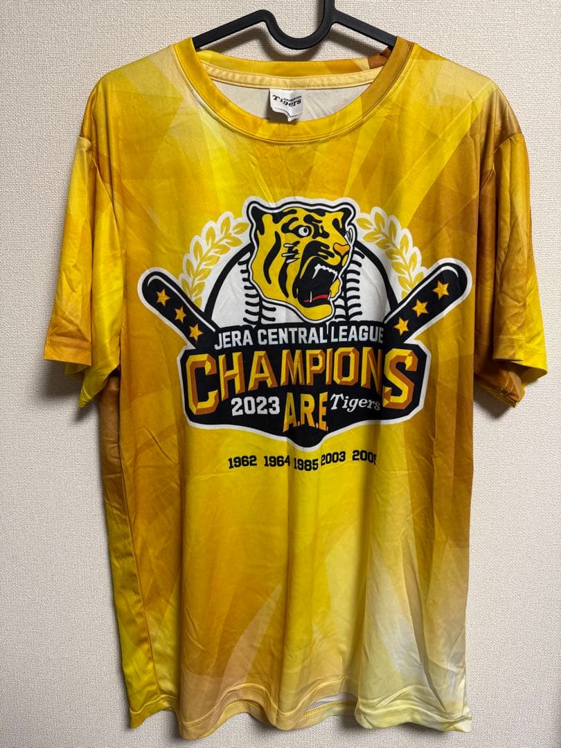 阪神タイガース2023 JERAセ・リーグ優勝記念Tシャツ Lサイズ - メルカリ